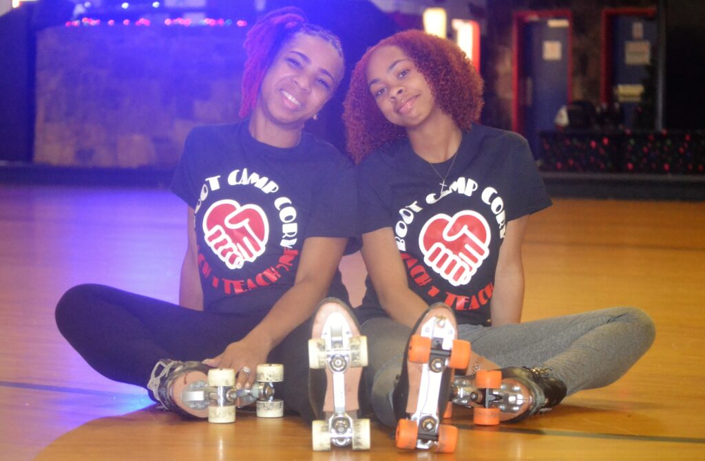 How roller skating is bonding mothers and daughters - Hey, Black Mom!